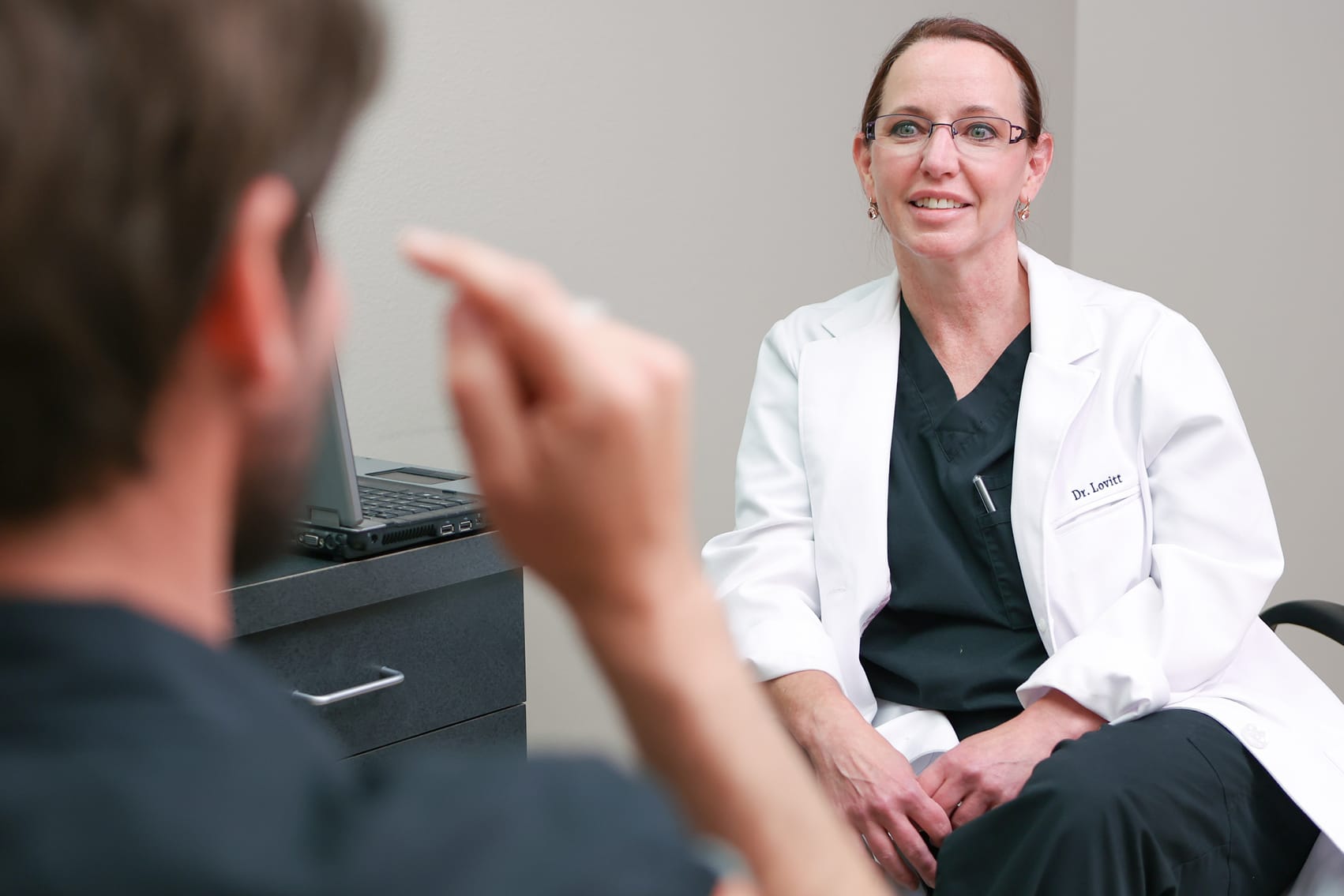 Dr. Shelly Lovitt - Hair Transplant Doctor & Surgeon